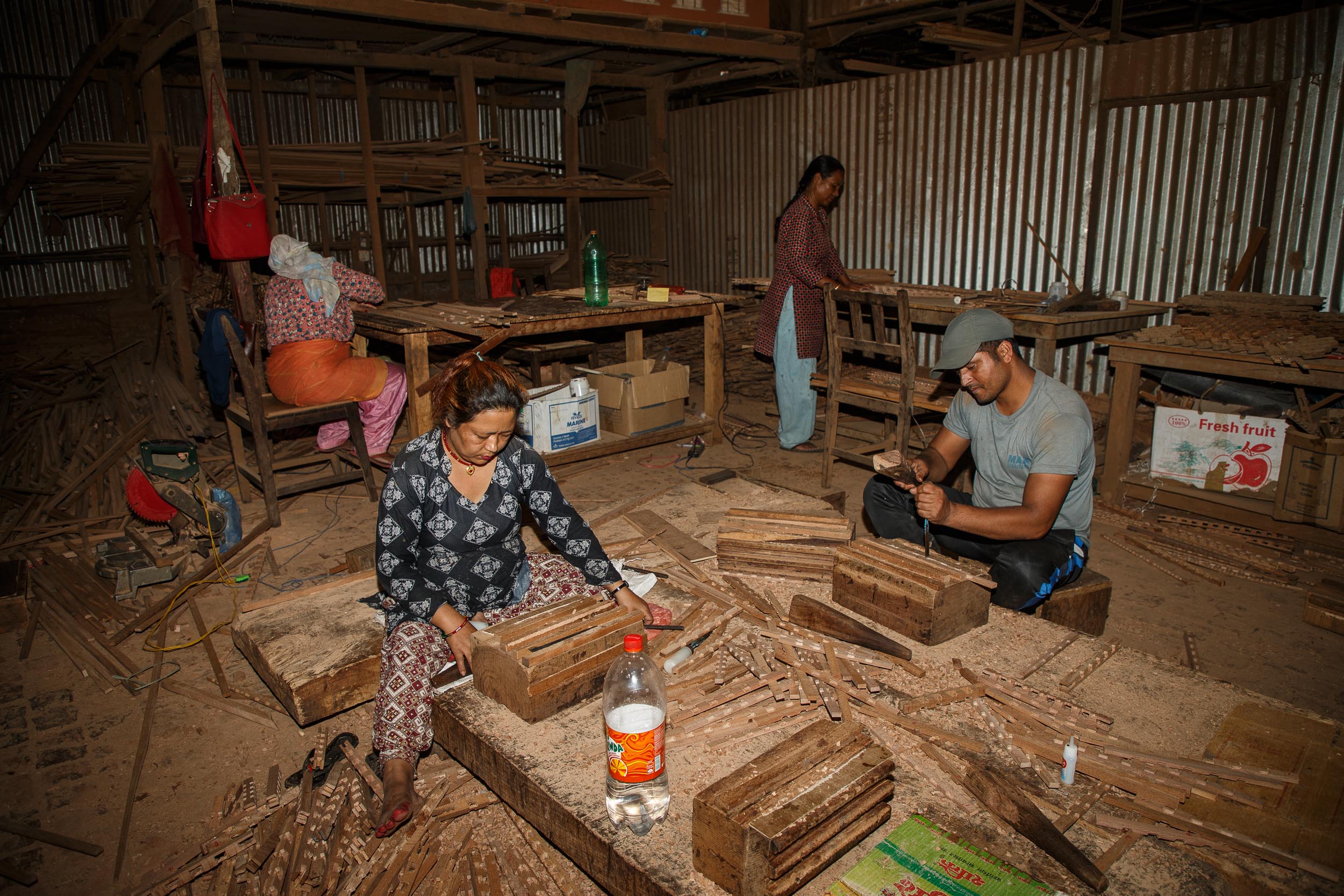 High demand for wooden carved windows (Photo Gallery) - Nepal Minute ...