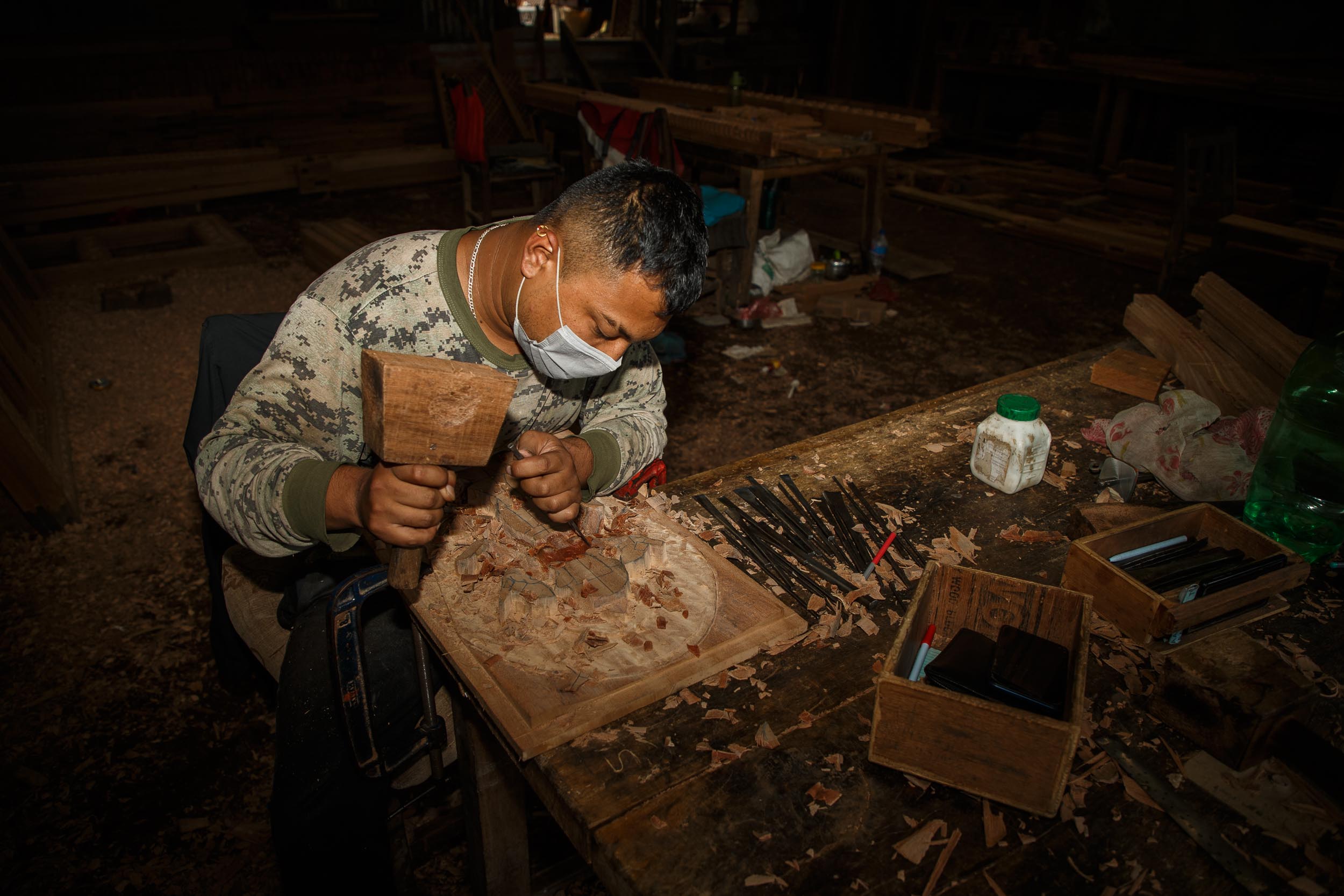 High demand for wooden carved windows (Photo Gallery) - Nepal Minute ...