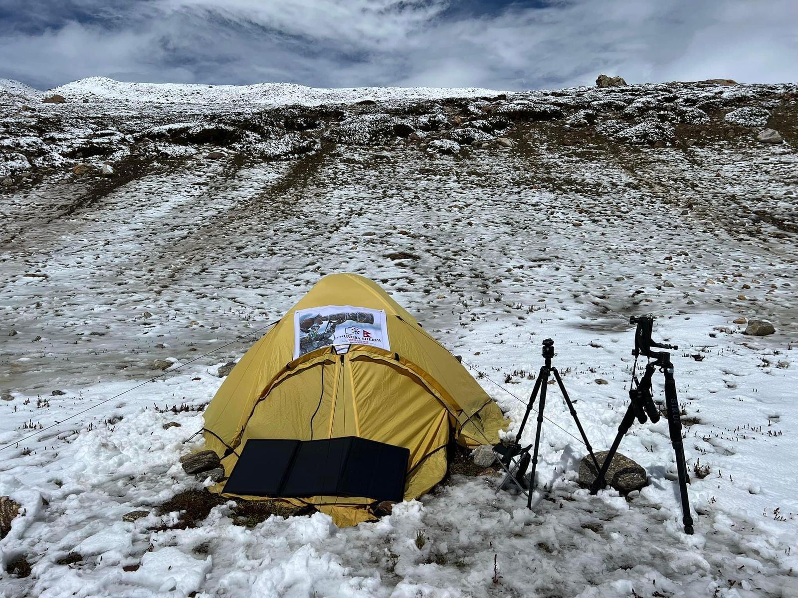 Chungba Sherpa captures photos of rare wild yaks in Lapcha-La, Humla ...